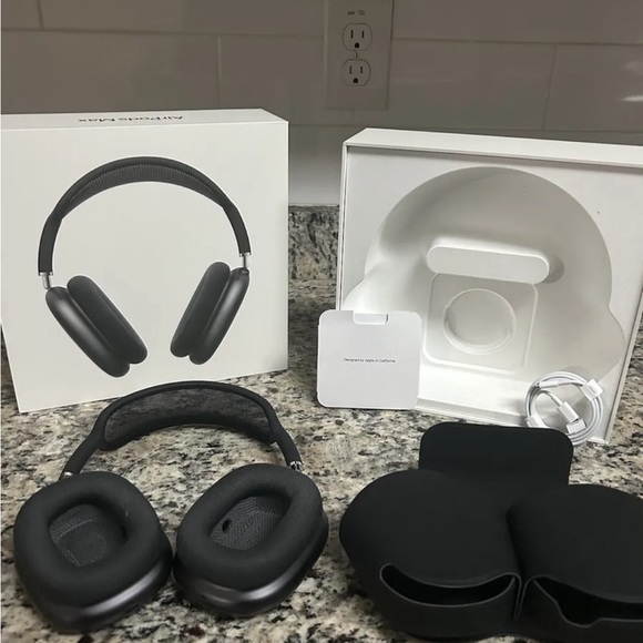 Apple | Headphones | Send Offers Airpod Maxes | Poshmark